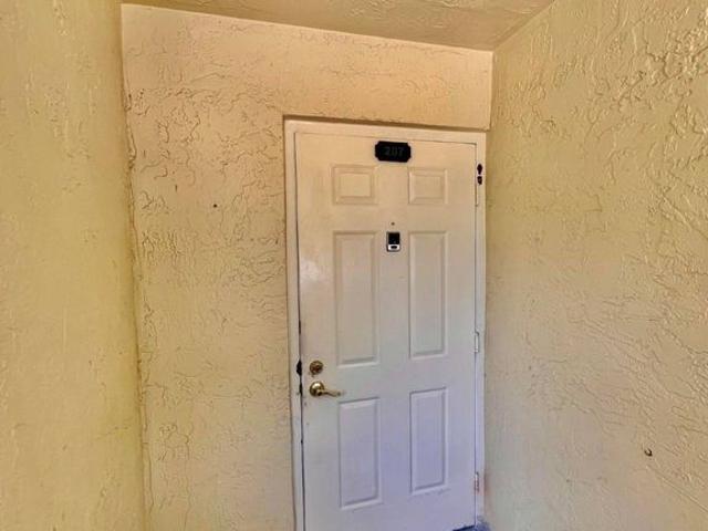 Luxury apartment complex for rent in Delray Beach, Florida