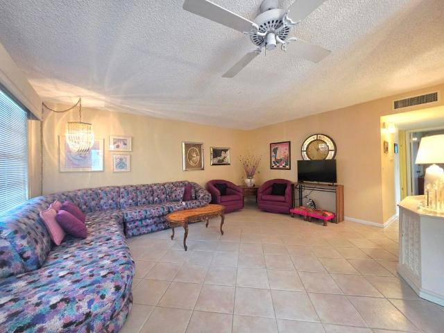 Luxury apartment complex for rent in Delray Beach, Florida