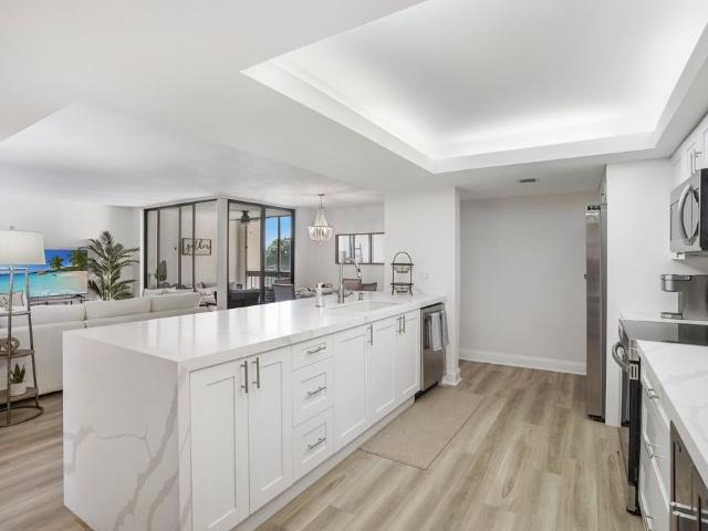 Luxury apartment complex for rent in Delray Beach, Florida
