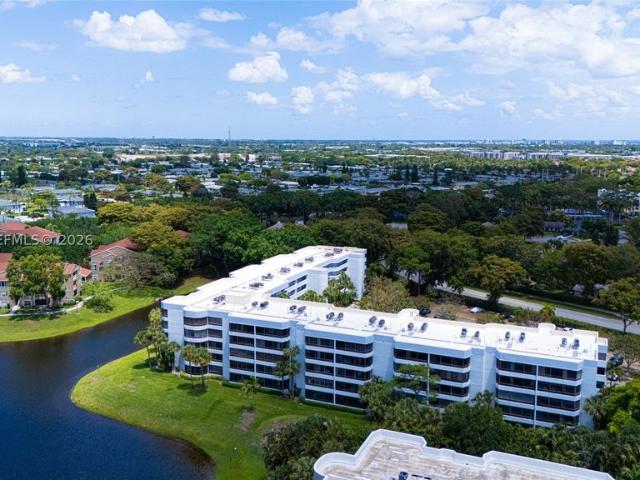 Luxury apartment complex for rent in Delray Beach, Florida