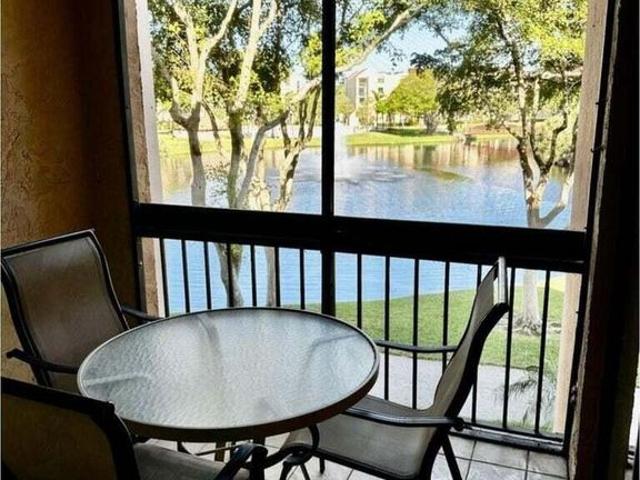 Luxury apartment complex for rent in Delray Beach, Florida