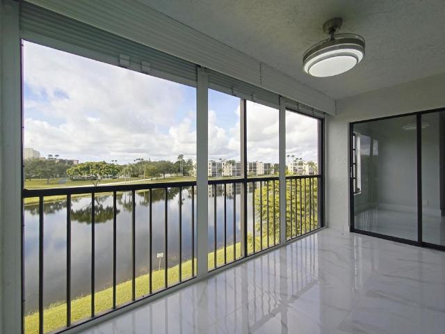 Luxury apartment complex for rent in Delray Beach, Florida