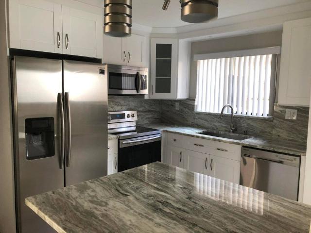 Luxury apartment complex for rent in Delray Beach, Florida