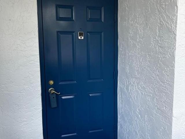 Luxury apartment complex for rent in Delray Beach, Florida