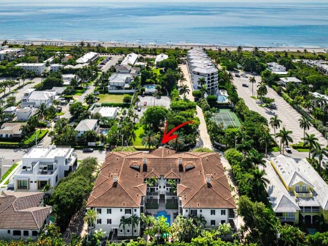 Luxury apartment complex for rent in Delray Beach, United States
