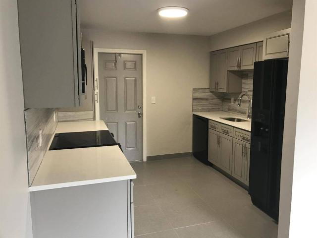 Luxury apartment complex for rent in Delray Beach, United States