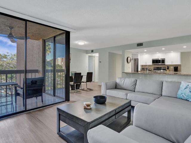 Luxury apartment complex for rent in Delray Beach, United States