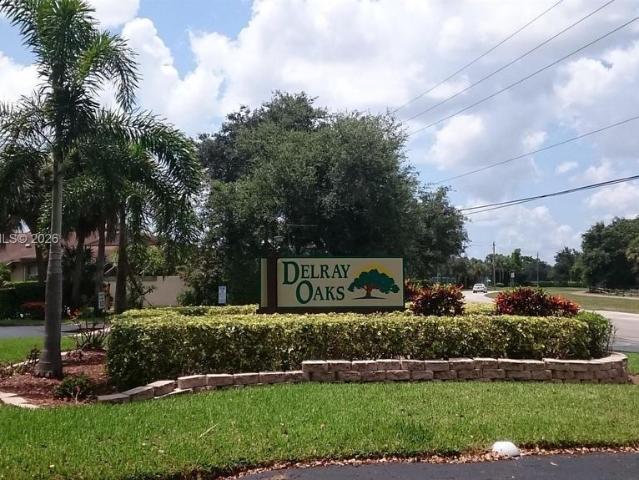 Luxury apartment complex for rent in Delray Beach, United States
