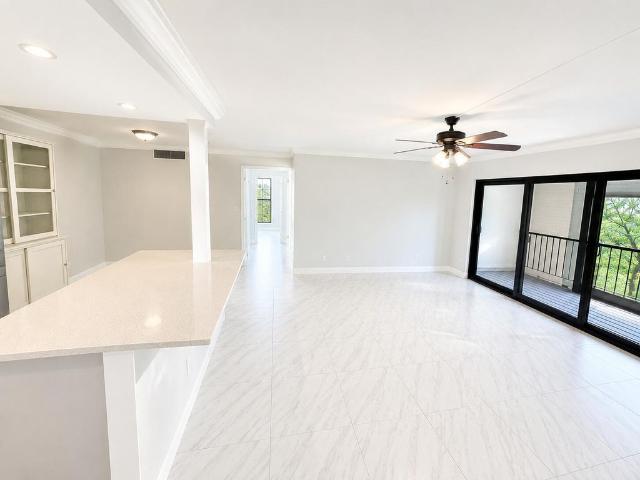 Luxury apartment complex for rent in Delray Beach, United States