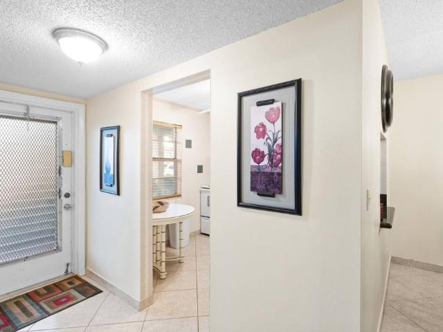 Luxury apartment complex for rent in Delray Beach, United States