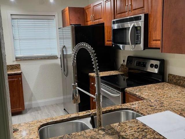 Luxury apartment complex for rent in Delray Beach, United States