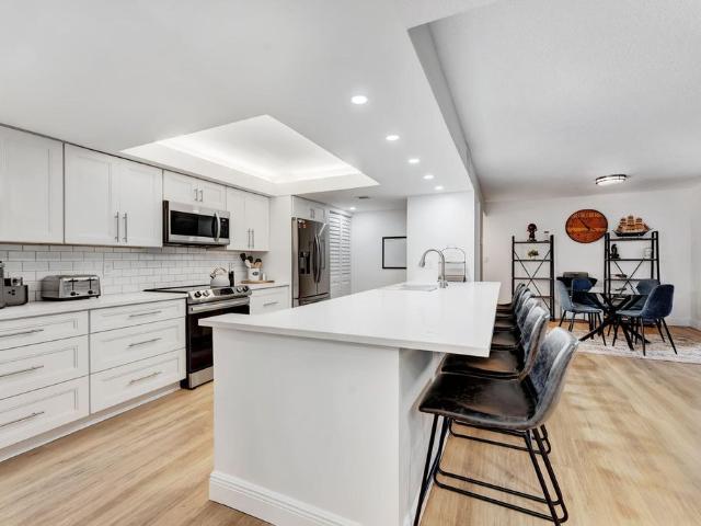Luxury apartment complex for rent in Delray Beach, United States
