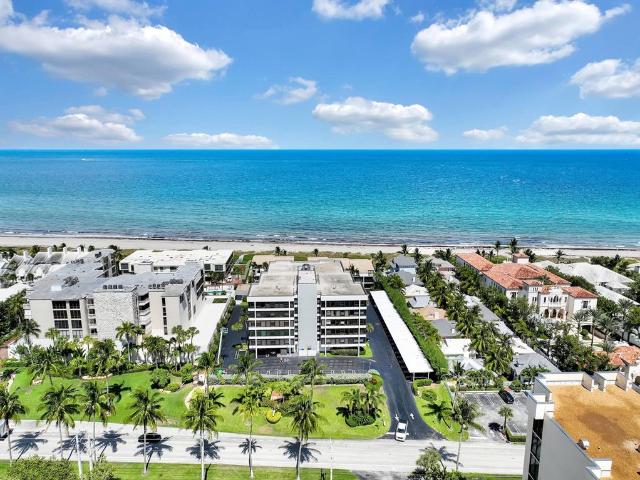 Luxury apartment complex for rent in Delray Beach, United States