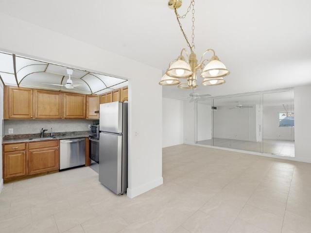 Luxury apartment complex for rent in Delray Beach, Florida