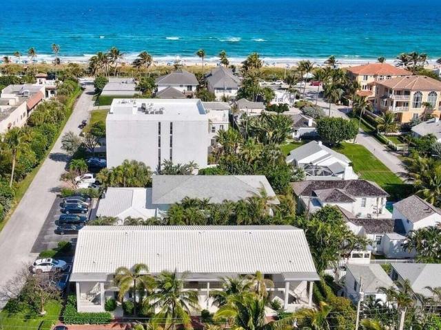 Luxury apartment complex for rent in Delray Beach, United States