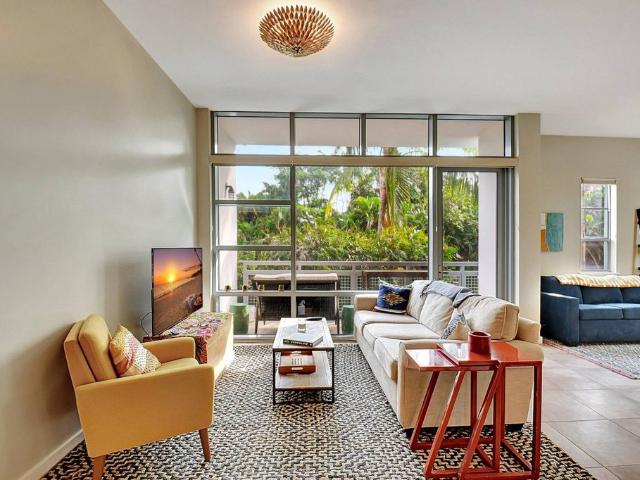 Luxury apartment complex for rent in Delray Beach, United States