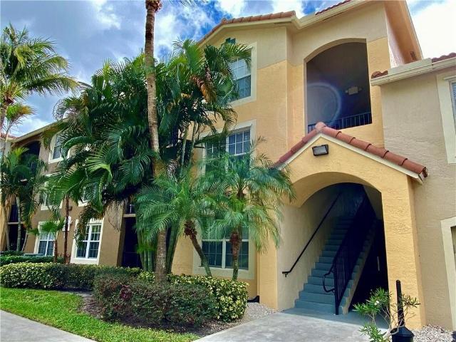 Luxury apartment complex for rent in Delray Beach, United States