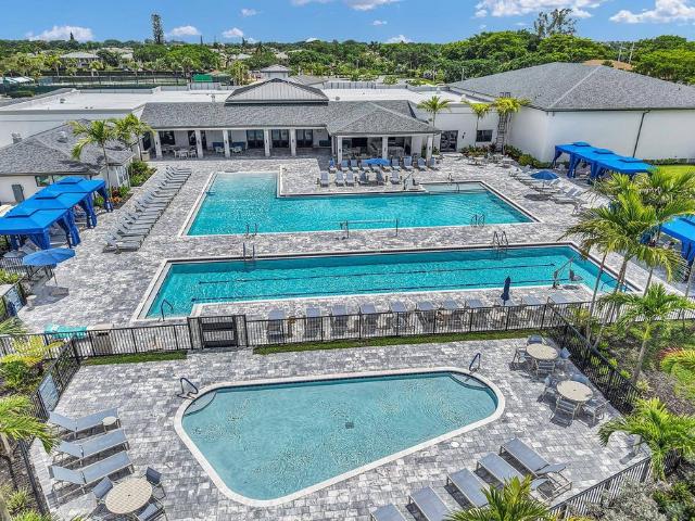 Luxury apartment complex for rent in Delray Beach, United States