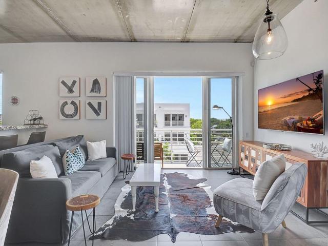 Luxury apartment complex for rent in Delray Beach, United States