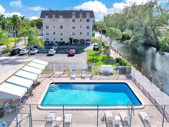 Luxury apartment complex for rent in Fort Lauderdale, Florida