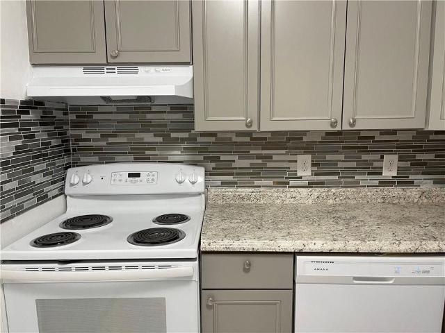 Luxury apartment complex for rent in Fort Lauderdale, Florida
