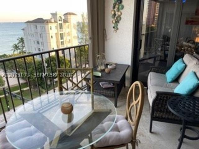 Luxury apartment complex for rent in Fort Lauderdale, Florida