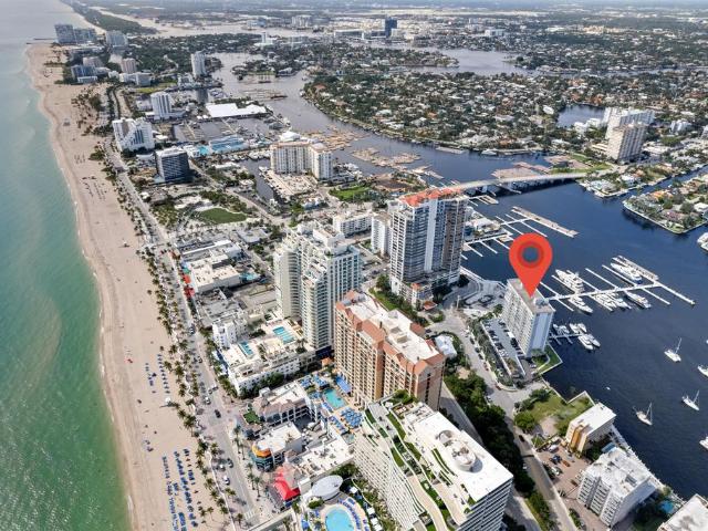Luxury apartment complex for rent in Fort Lauderdale, Florida