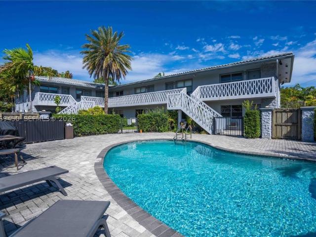 Luxury apartment complex for rent in Fort Lauderdale, Florida