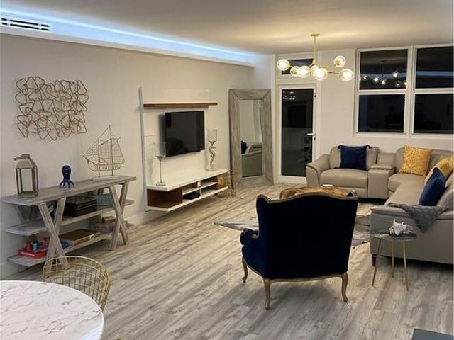 Luxury apartment complex for rent in Fort Lauderdale, Florida