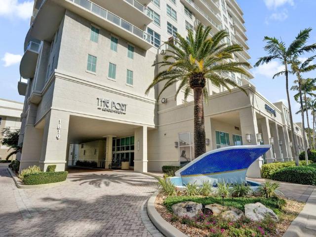 Luxury apartment complex for rent in Fort Lauderdale, Florida