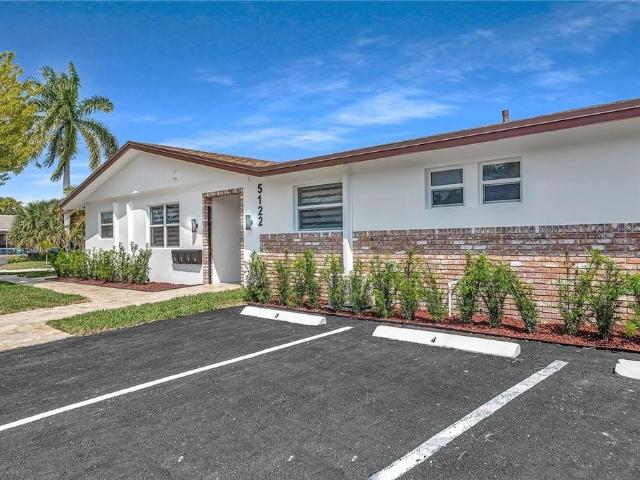 Luxury apartment complex for rent in Fort Lauderdale, Florida