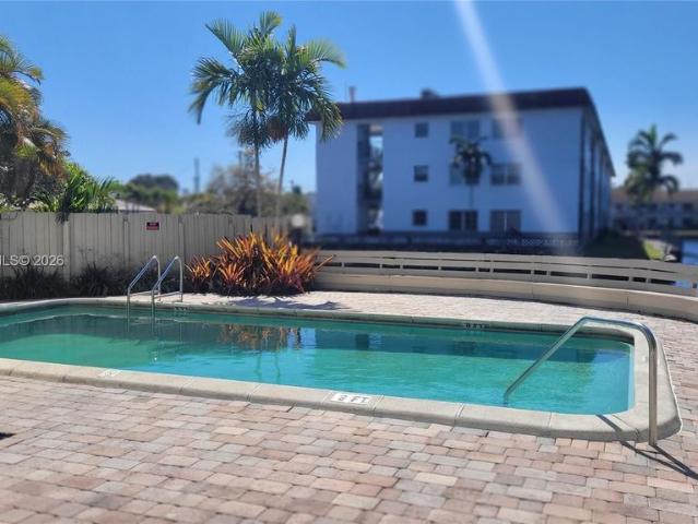 Luxury apartment complex for rent in Fort Lauderdale, Florida