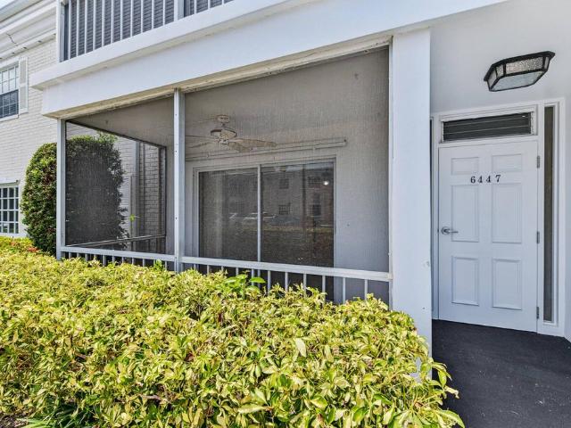 Luxury apartment complex for rent in Fort Lauderdale, Florida