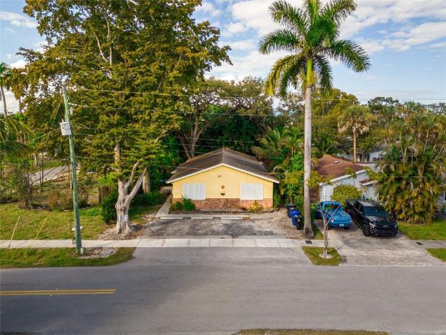 Luxury apartment complex for rent in Fort Lauderdale, Florida