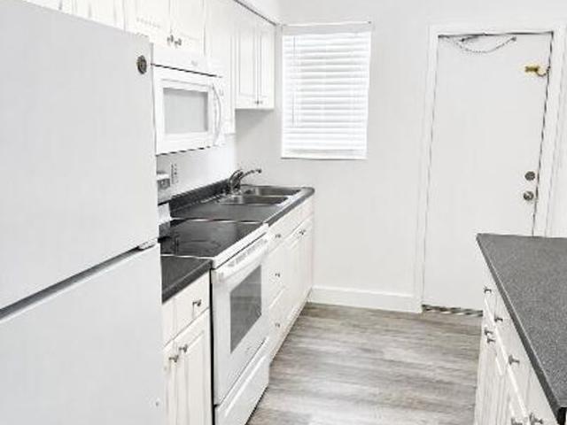 Luxury apartment complex for rent in Fort Lauderdale, Florida