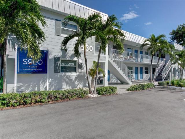 Luxury apartment complex for rent in Fort Lauderdale, Florida