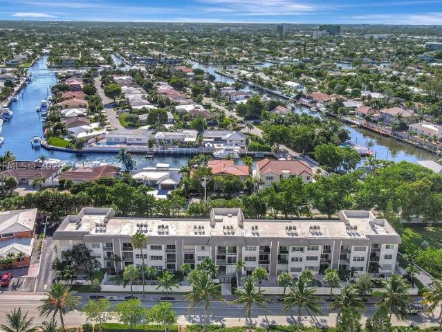 Luxury apartment complex for rent in Fort Lauderdale, Florida
