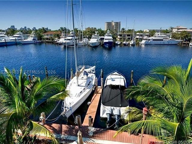 Luxury apartment complex for rent in Fort Lauderdale, Florida