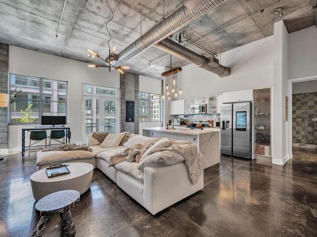 Luxury apartment complex for rent in Fort Lauderdale, Florida