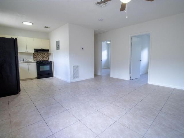 Luxury apartment complex for rent in Fort Lauderdale, Florida