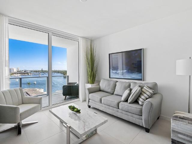 Luxury apartment complex for rent in Fort Lauderdale, Florida