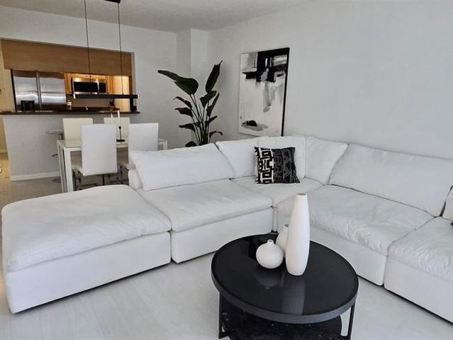 Luxury apartment complex for rent in Fort Lauderdale, Florida