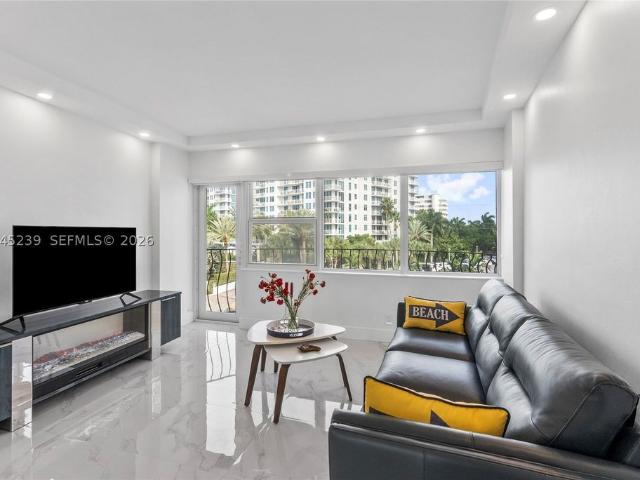 Luxury apartment complex for rent in Fort Lauderdale, Florida