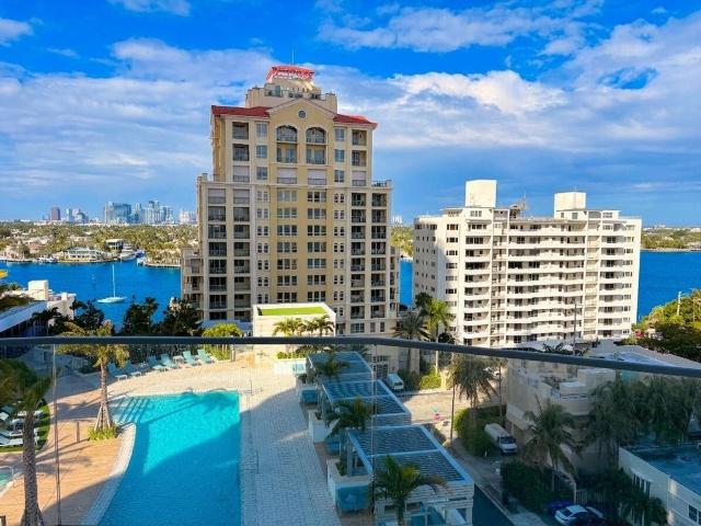 Luxury apartment complex for rent in Fort Lauderdale, Florida