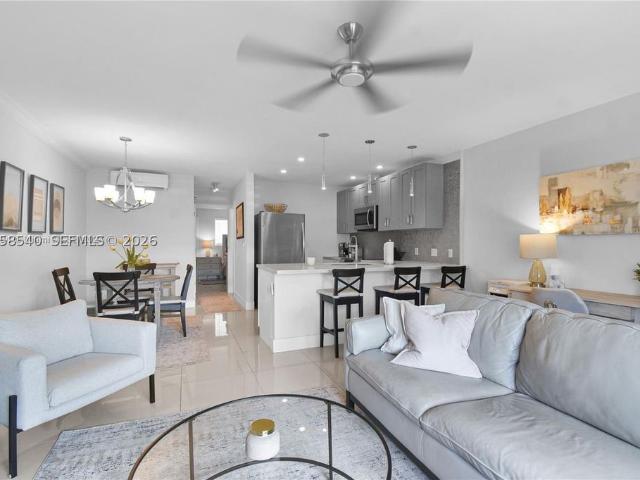 Luxury apartment complex for rent in Fort Lauderdale, Florida