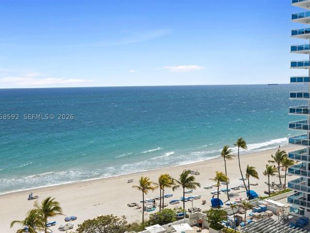 Luxury apartment complex for rent in Fort Lauderdale, Florida