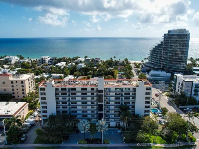 Luxury apartment complex for rent in Fort Lauderdale, Florida