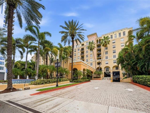 Luxury apartment complex for rent in Fort Lauderdale, Florida