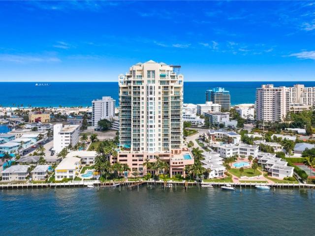 Luxury apartment complex for rent in Fort Lauderdale, Florida