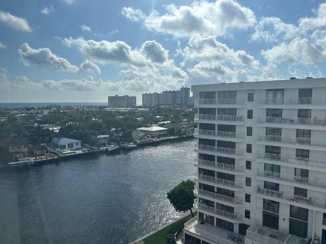Luxury apartment complex for rent in Fort Lauderdale, Florida